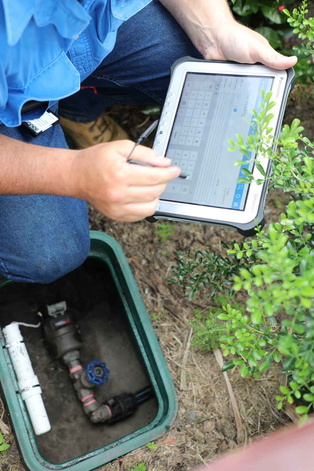 Smart Water Metering with Taggle